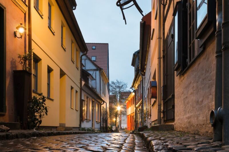 Stralsund: Old Town Evening Tour with a Night Watchman - Key Points