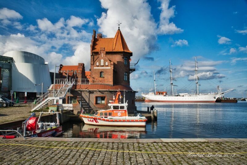 Stralsund: Old Town Highlights Private Walking Tour - Final Thoughts