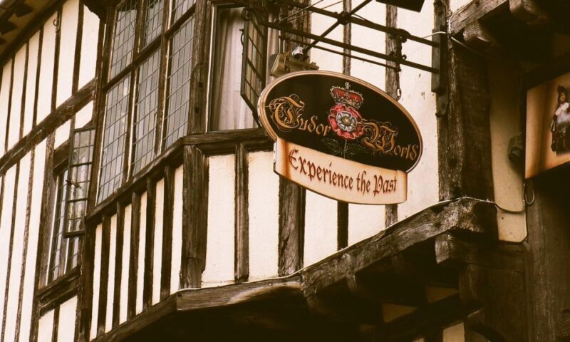 Stratford-upon-Avon: Lantern-Lit Ghost Tour at Tudor World - A Deep Dive Into the Lantern-Lit Ghost Tour Experience