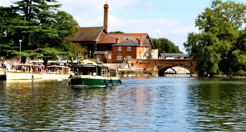 Stratford-upon-Avon: River Cruise & City Audio Tour - Key Points