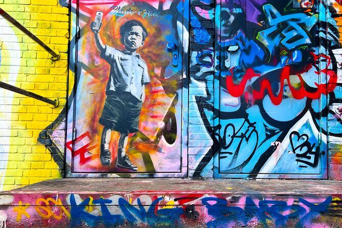 Street Art Walking Tour, private local Dutch guide - Who Should Consider This Tour?