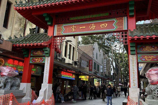 Street Eats Harbour Treats - The Scenic Harbour Cruise: A Water Perspective