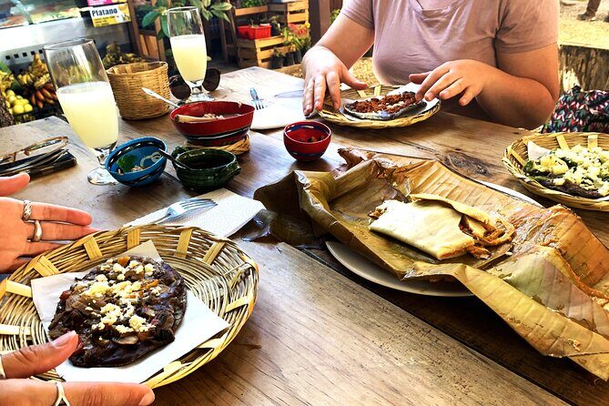 Street Food and 3 Markets Tour, Meat and Veggie Options - Key Points