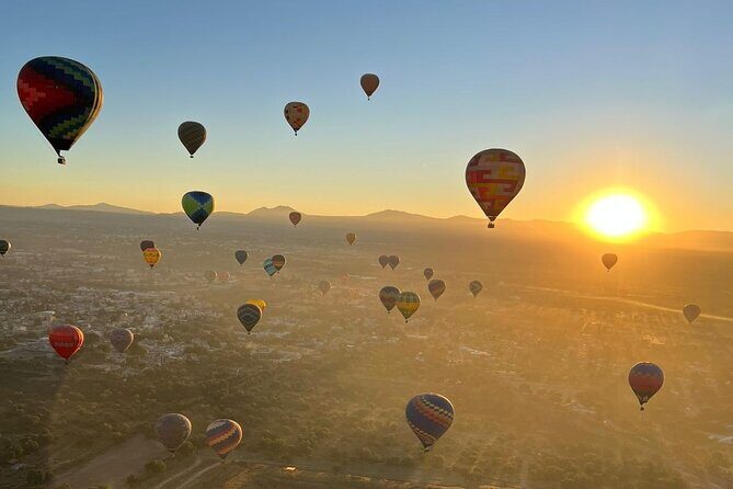 Sunrise Balloon Flight over Teotihuacan and Breakfast in Cueva - FAQ