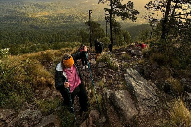 Sunrise in Las Alturas Hiking in El Pico del Aguila Tlalpan - What’s the Experience Like?