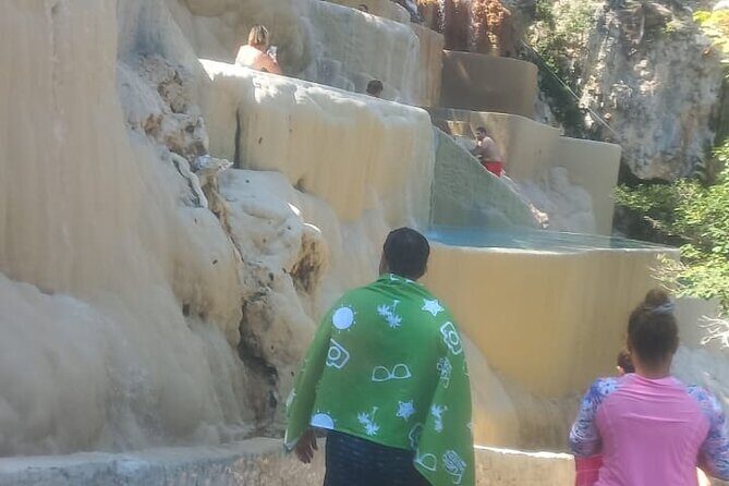 Sunrise in Tolantongo Grottoes with pick-up from your hotel - The Value of the Experience