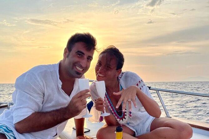 Sunset & Aperitif Boat tour - Key Points