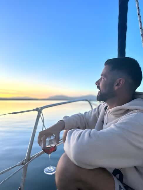 Sunset Apéritif on a 15m sailing boat - FAQ