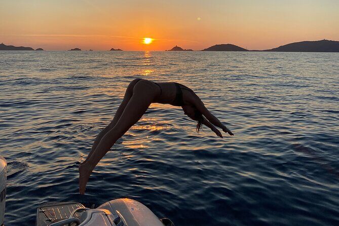 Sunset boat cruise with Aperitif at the Sanguinary Islands - Authentic Insights from Reviewers