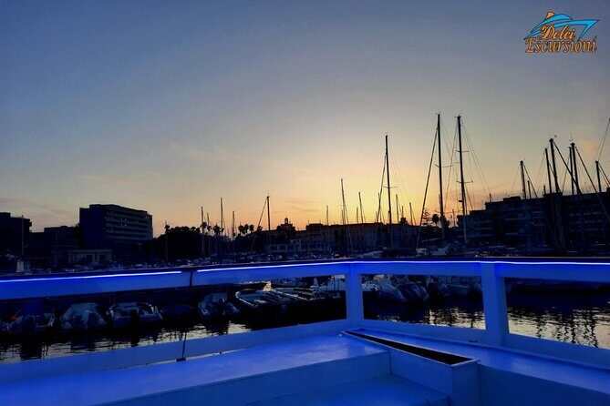 Sunset boat tour with aperitif and swimming break - FAQs