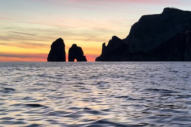 Sunset By Boat Plus Dinner On Capri - Who Should Book This Tour?