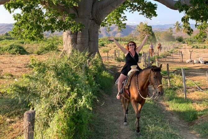 Sunset by horse (river and beach) - FAQs