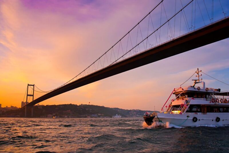 Sunset Cruise Bosphorus and Golden Horn River - Key Points