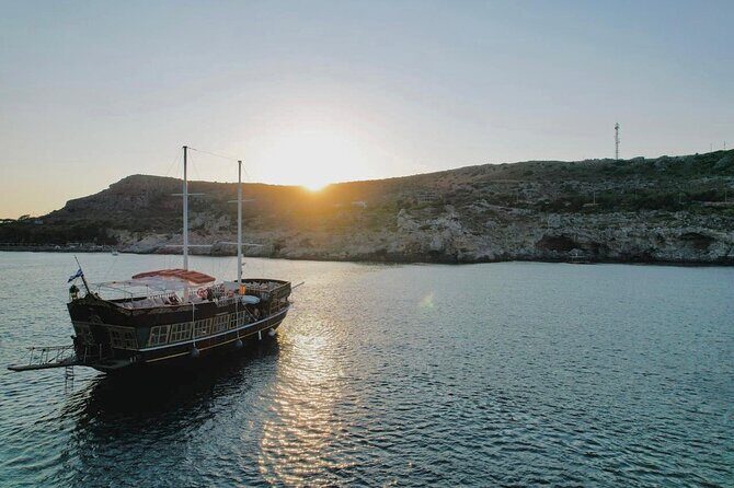 Sunset Cruise with Greek BBQ & Unlimited Aperol Spritz, Beer Wine - The Drinks and Food Experience