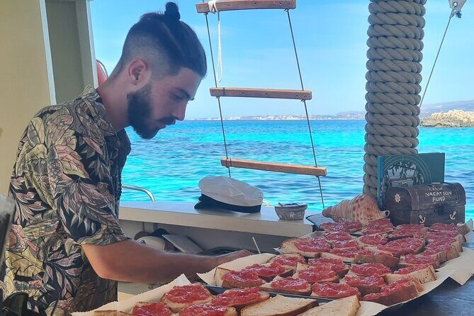 Sunset cruise with snack & wine from Argostoli - FAQs