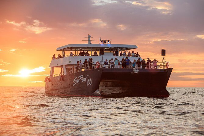Sunset Dinner Cruise in Cabo San Lucas - Key Points