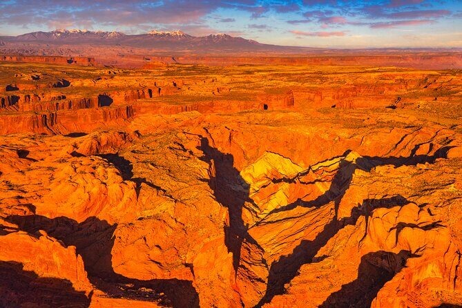 Sunset in Canyon Country Airplane Tour- 60 Min - The Sum Up