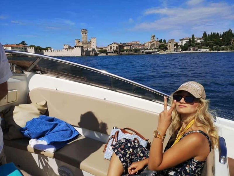 Sunset in Desenzano: Local Walking Tour, Boat Ride & Drink - An Honest Look at the Sunset in Desenzano Tour
