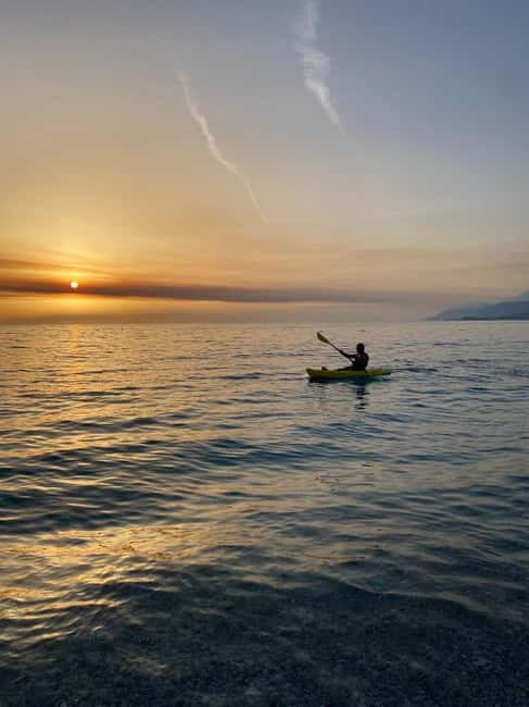 Sunset kayak/Sup tour - Lukova tiny caves and Secret beaches - Close Encounters with Nature and Adventure