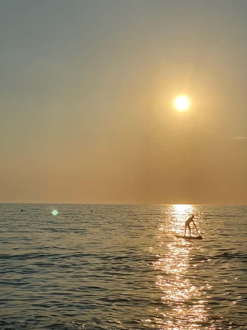 Sunset kayak/Sup tour - Lukova tiny caves and Secret beaches - Who Will Love This Experience?
