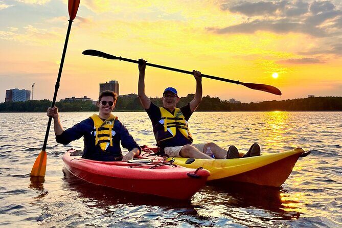 Sunset Kayak Tour in Downtown Ottawa and Gatineau - Sunset Kayak Tour in Downtown Ottawa and Gatineau: A Practical & Authentic Water Adventure
