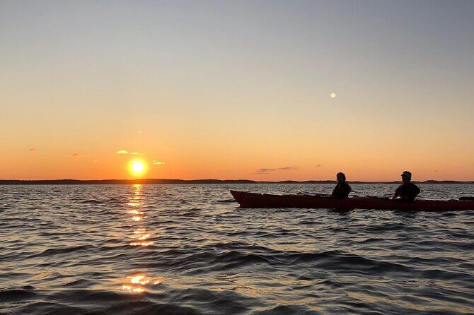 Sunset Kayak Tour in the Stockholm Archipelago + Swedish Fika - FAQ