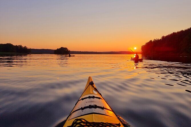 Sunset kayak tour with fika on Stockholms lakeside - Frequently Asked Questions