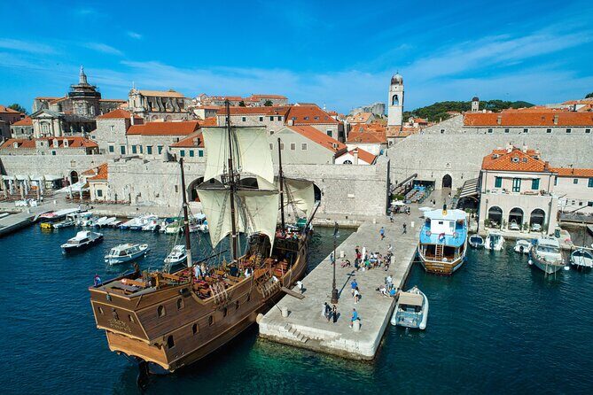 Sunset Panorama Cruise with a Guide on a Wooden Galleon - FAQs