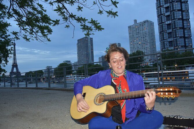 Sunset Picnic with View of Eiffel Tower and Live Music - The Food & Drink: Why It Matters