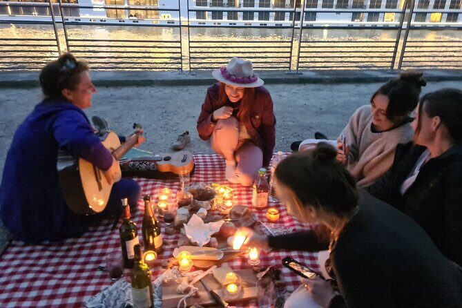 Sunset Picnic with View of Eiffel Tower and Live Music - How to Make the Most of This Experience