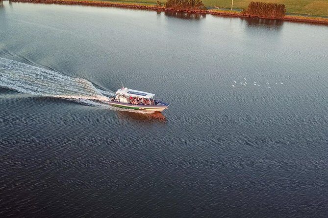 Sunset River Cruise near Byron Bay - An In-Depth Look at the Sunset River Cruise Experience