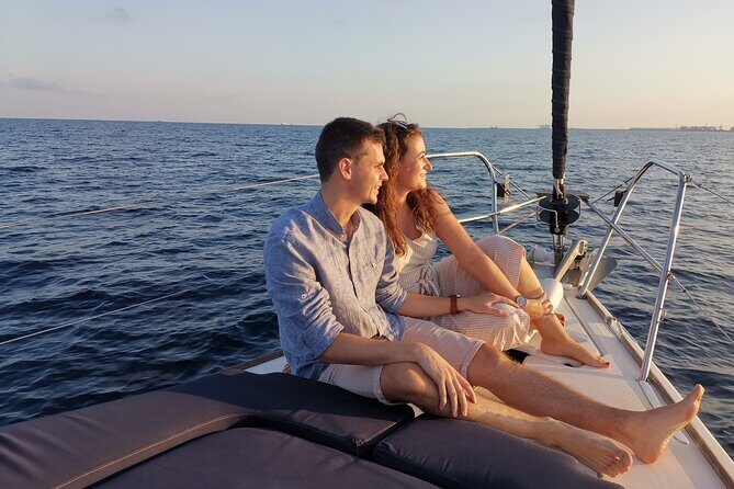 Sunset Sailboat Tour along the Coast with Open Bar - FAQ