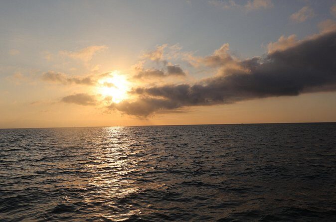 Sunset Sailing for Couples and Small Groups - FAQ