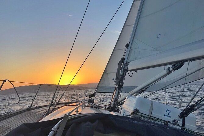 Sunset Sailing Tour in Barcelona - Sunset Sailing Tour in Barcelona: An Unforgettable Evening on the Water