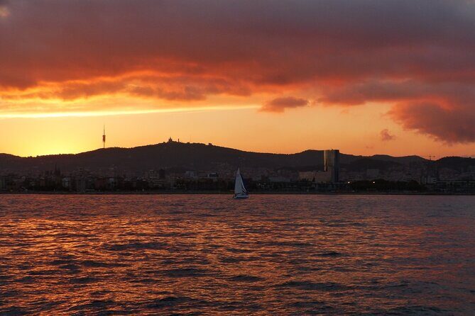 Sunset Sailing Tour in Barcelona - The Experience: What to Expect on the Sunset Sailing Tour
