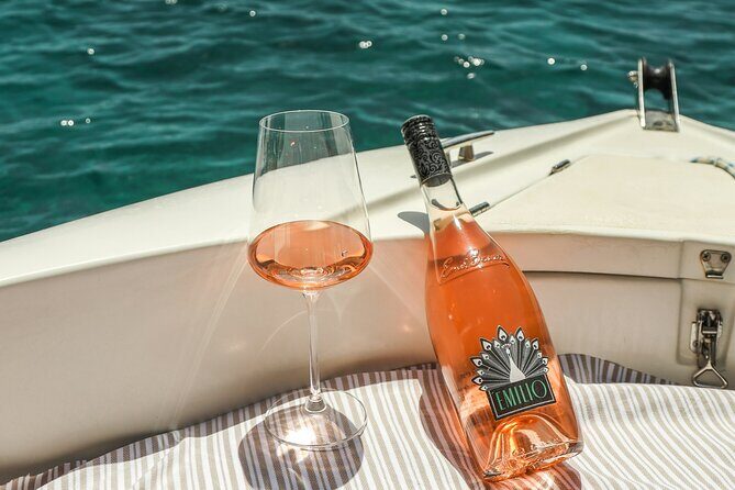 Sunset Wine Tasting on Board - A Closer Look at the Sunset Wine Tasting Experience