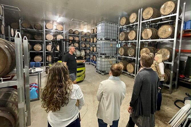 Sunshine Coast and Noosa Gin Distillery Private Tour Inc. Lunch - The Lunch Break