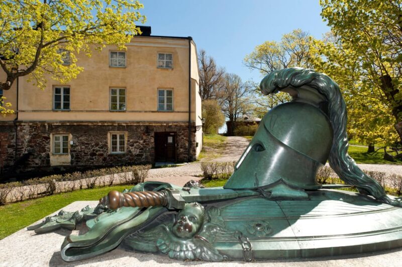 Suomenlinna: Guided Walking Tour with an Authorized Guide - The Sum Up  