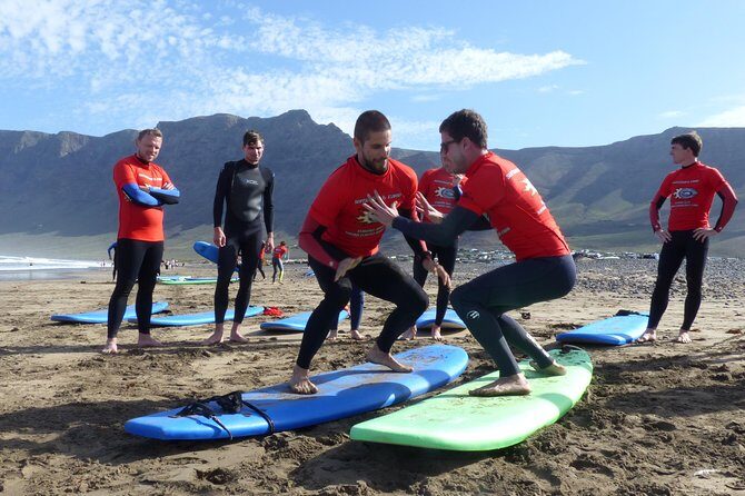 Surf class in Famara 9:15-12:00 or 11:45-14:30 (2h class) - Frequently Asked Questions