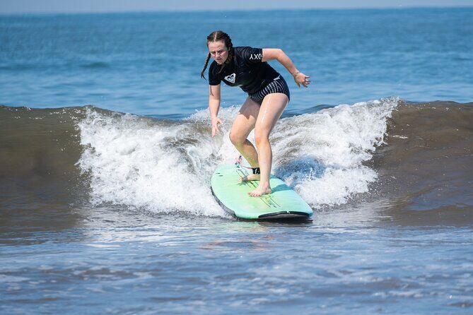 Surf classes in Puerto Vallarta with local instructors - Key Points