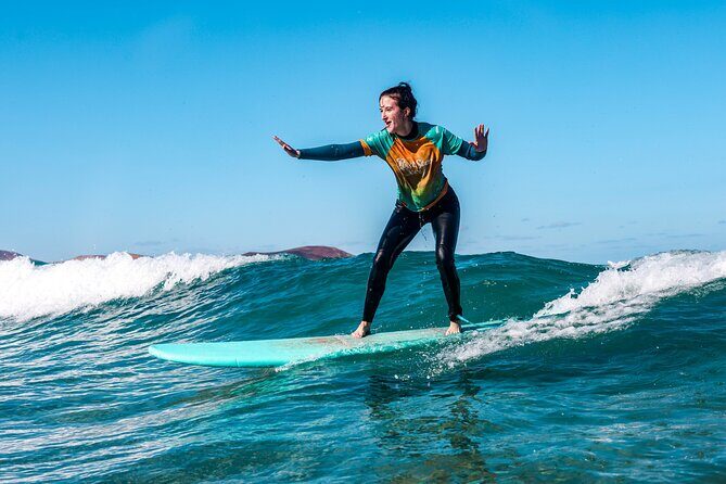 Surf Lesson for Beginners in Famara: Introduction in Surfing - Why We Love This Surf Lesson in Famara