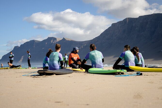 Surf Lesson for Beginners in Famara: Introduction in Surfing - Who Will Love This Tour?