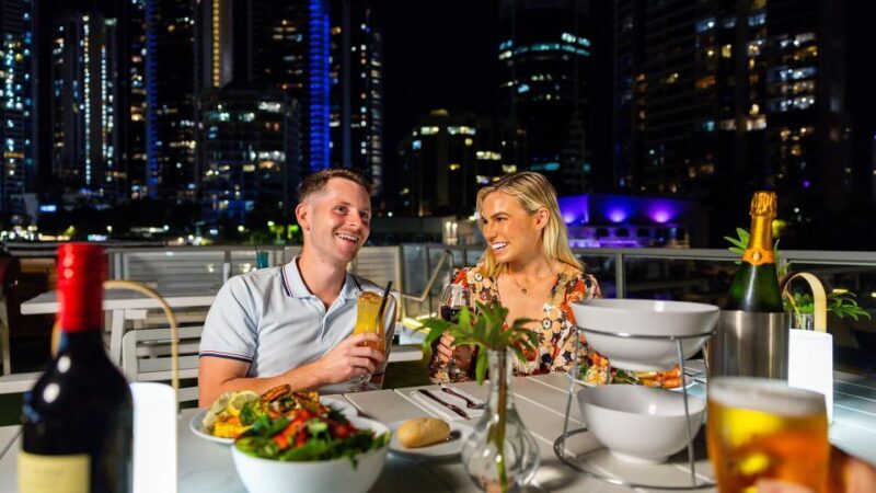 Surfers Paradise: Buffet Dinner Sightseeing Cruise - Who Should Consider This Cruise?