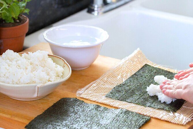 Sushi Making Cooking Class With Local Chef in Grand Rapids - Key Points