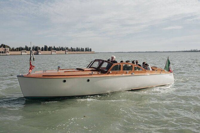 Sweet Molly Venetian Lagoon Boat Tour (4 hours) - FAQs