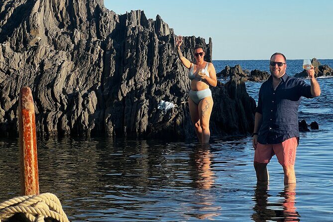 Swim&Enjoy 5 terre on the PINK Hyena with Captain Jenny! - The Experience with Captain Jenny