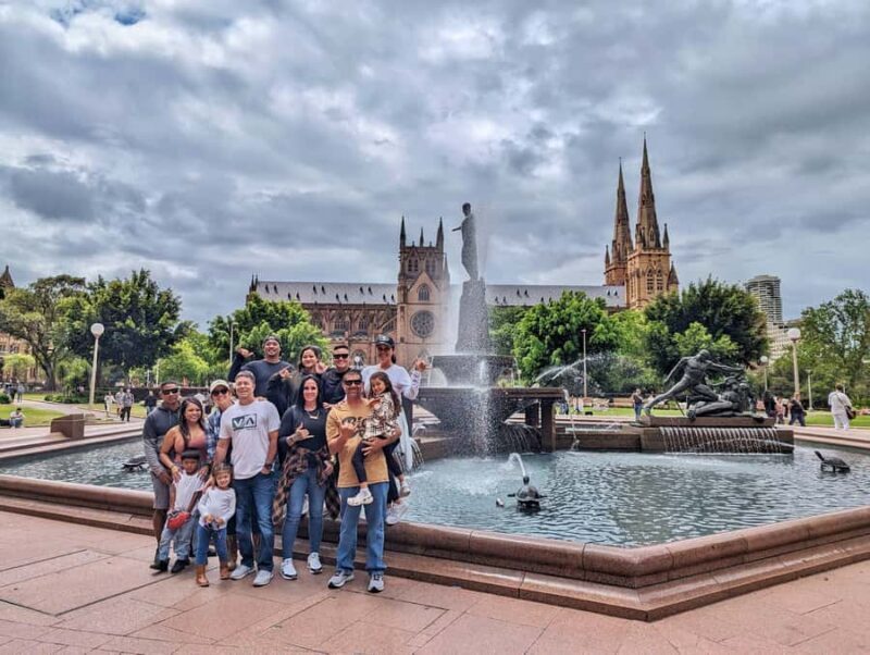 Sydney: City & The Rocks 3.5-Hour Walking Tour with a Drink - The Rocks: History and Modern Vibe