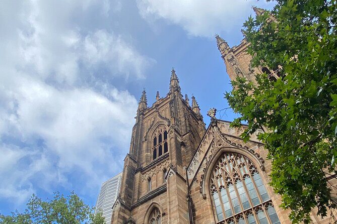 Sydney City Walking Tour - Macquarie Place Park