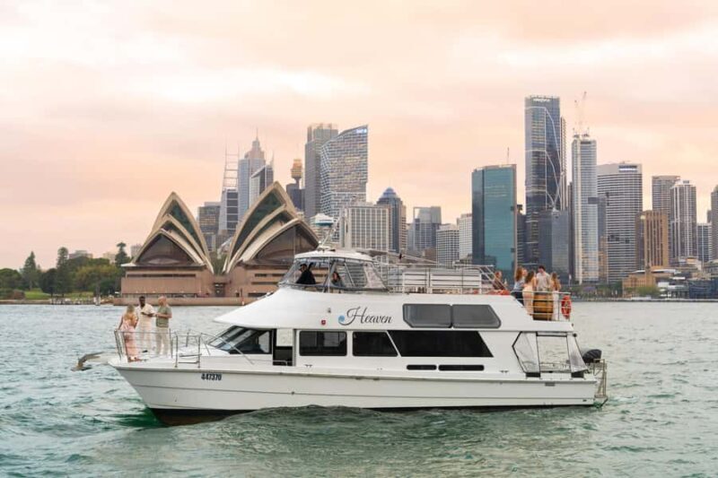 Sydney: Golden Glow Sunset Harbour Cruise with 1 Drink - The Experience: What to Expect on the Sunset Cruise