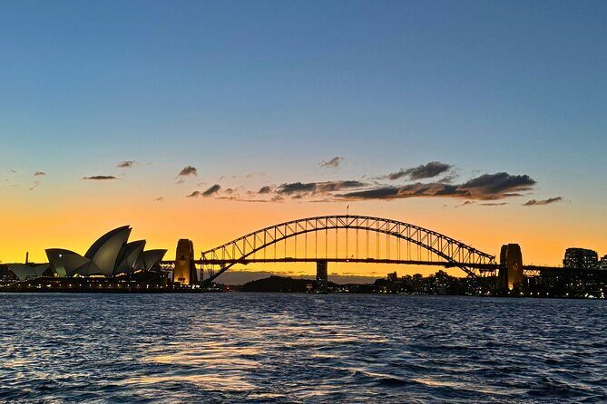 Sydney Harbour Discovery Dinner Cruise Scenic Sights and Buffet - Key Points